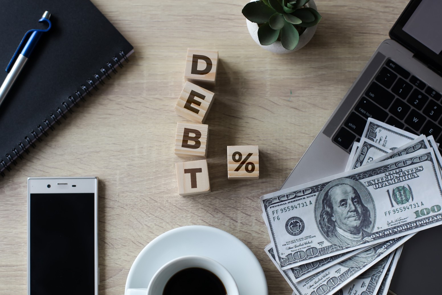 How to get rid of debt and start managing your finances